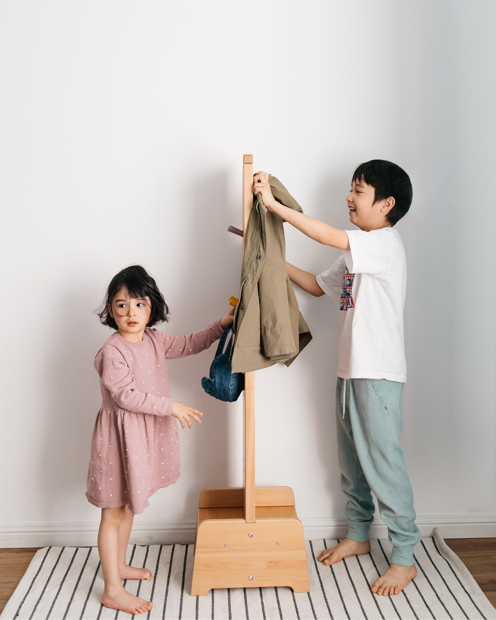 Wooden Rainbow Rack – AVDAR