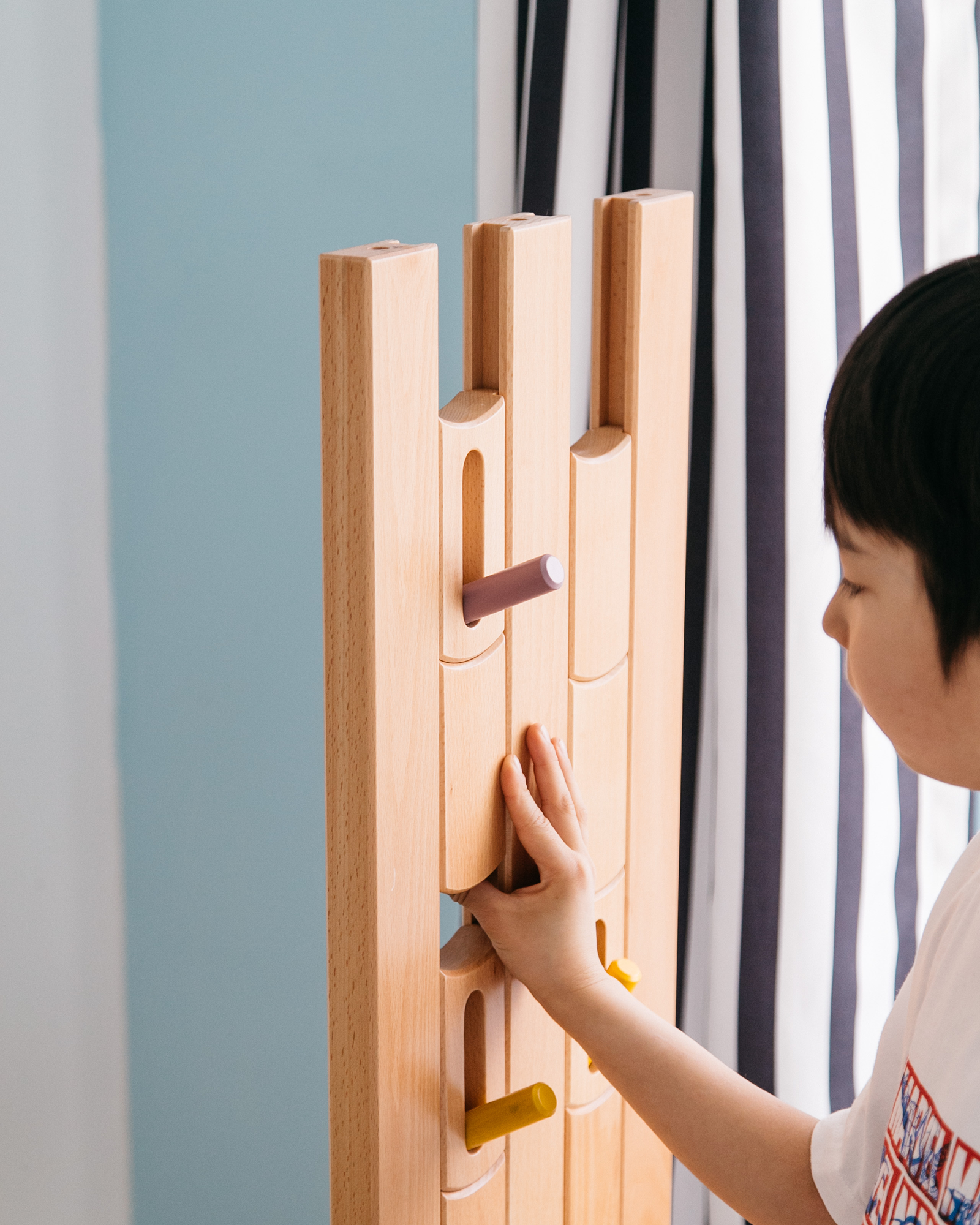 Wooden Rainbow Rack – AVDAR